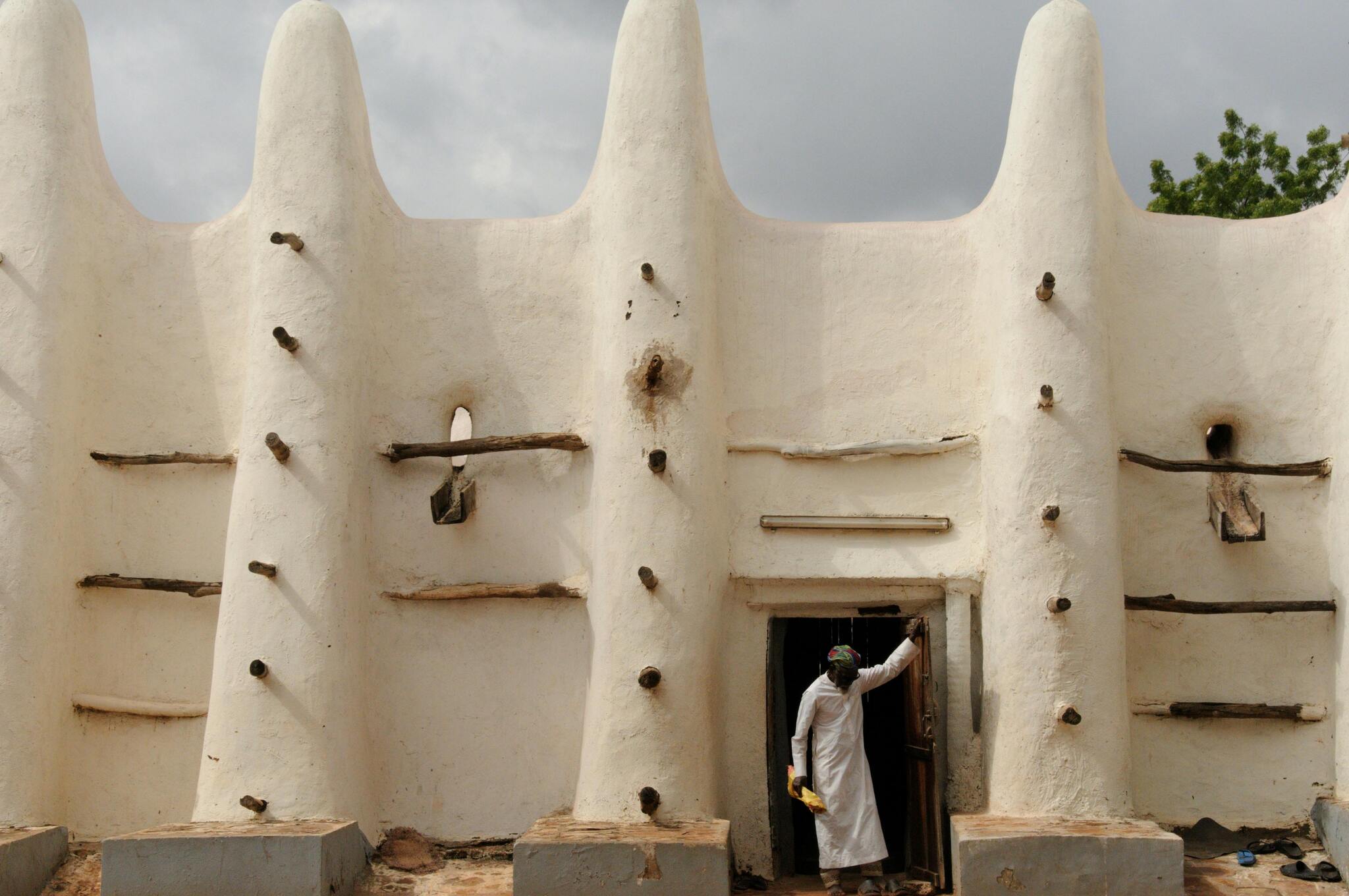 Larabanga Mosque - Discover Ghana: Culture & Travel